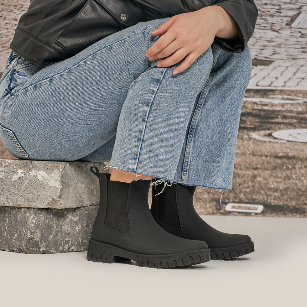 Yellow Store Locator – Yellow Shoes